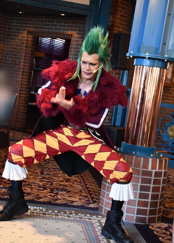 25+ Best One Piece Cosplays!! (REALISTIC with links) - QTA